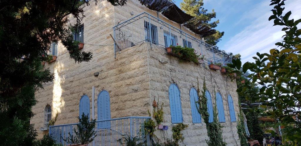 Must see. Must have the most beautiful house in Ein-Kerem! - Jerusalem ...